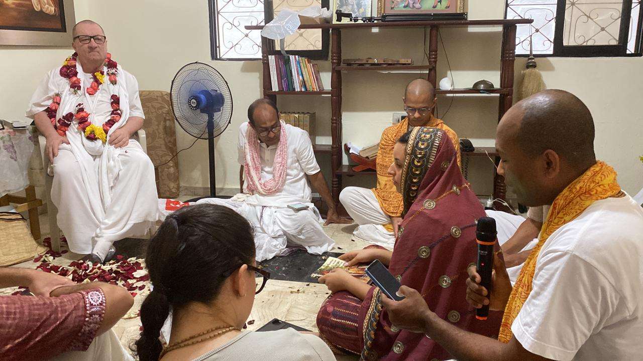 Algunas photos, Vyasa Puja 2023 in Santo Domingo - Vedic Library by ISVARA.org